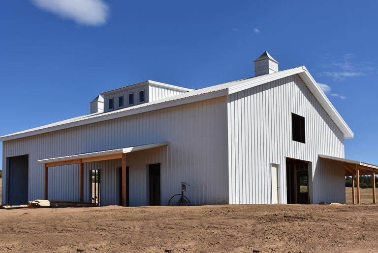 Prefabricated Steel Barndominium in Kula, Hawaii